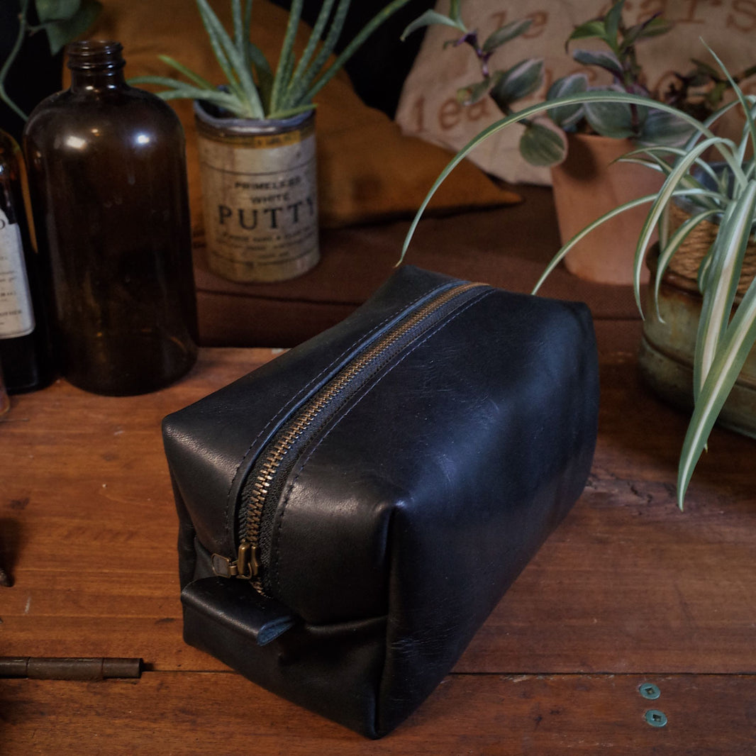 Handmade Leather Accessories – Belts, Toiletry Bags, and Key Chains
